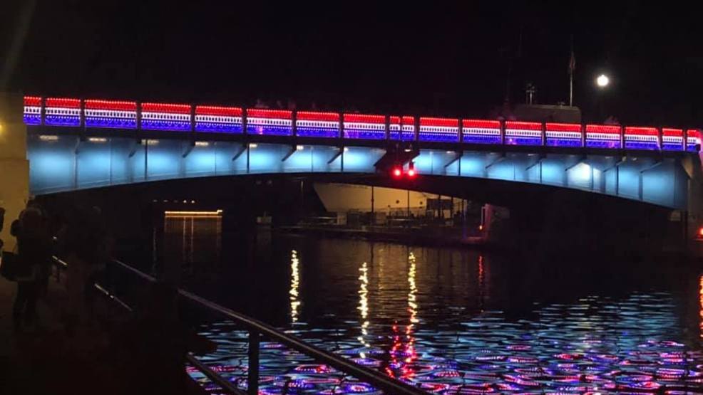 Charlevoix Bascule Bridge lights up for the first time | WPBN