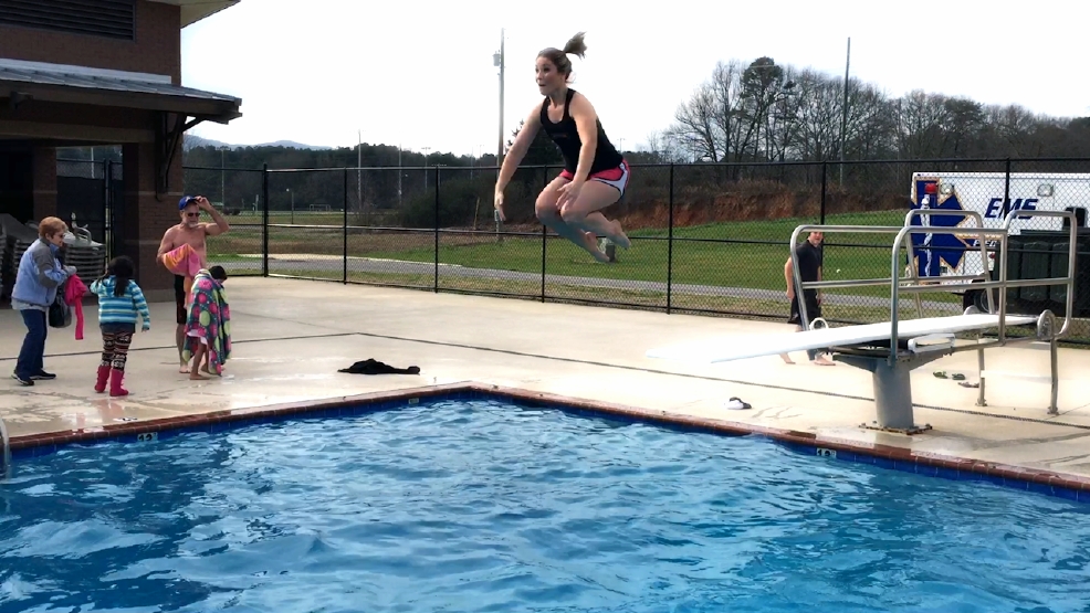 WATCH: ABC 33/40's Meaghan Thomas takes Piedmont Polar Plunge ...