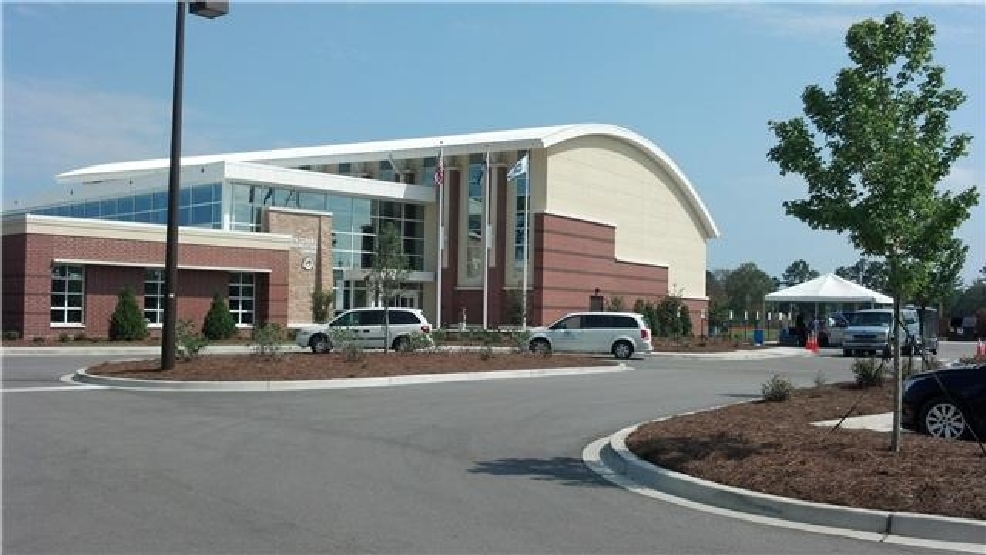 Horry County cuts ribbon on new rec center | WPDE