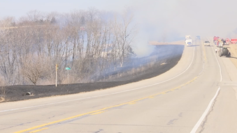 Fire near the Missouri-Iowa Border shuts down Highway 63 North | KTVO