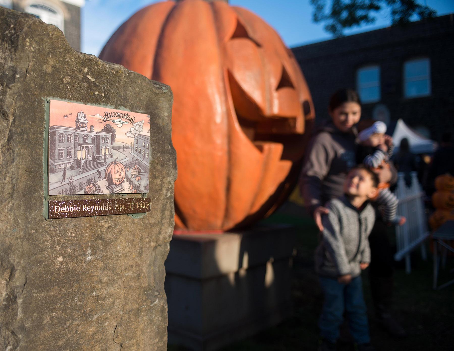 Photos: 'Spirit of Halloweentown' celebrates spooky season in St ...